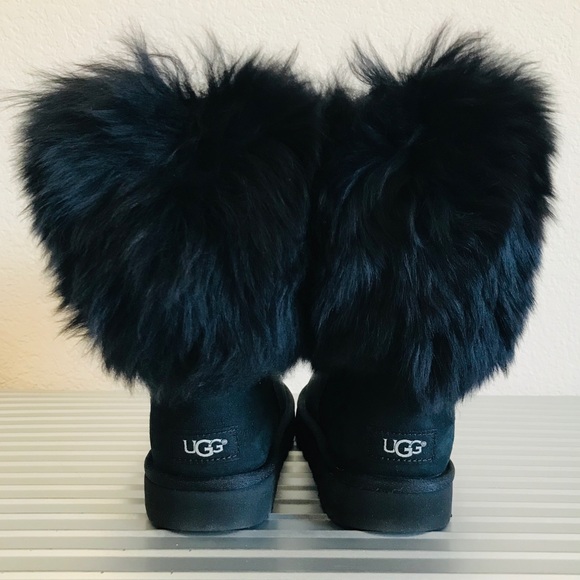 UGG | Shoes | Ugg A Short Sheepskin Cuff Boots Black Nib | Poshmark